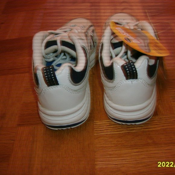 Dr. Scholl's | Shoes | Dr Scholls Dynastep Leather Sneakers Size 52 M ...